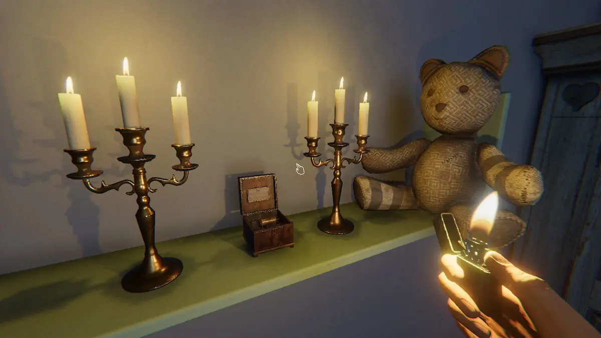 Music Box in Phasmophobia: How It Works and When to Use It